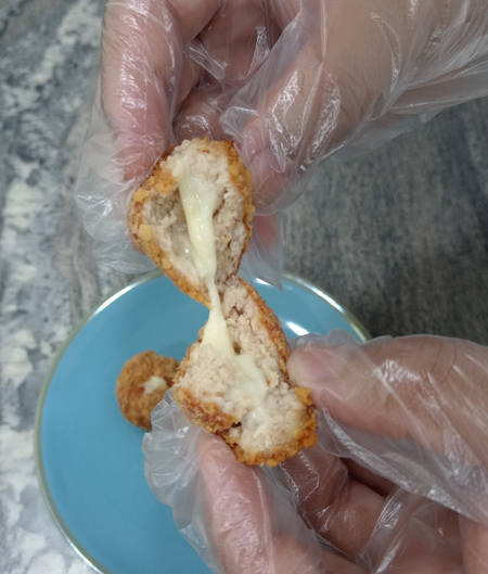 Pishloqli Koptokchalar (Сырные Шарики)