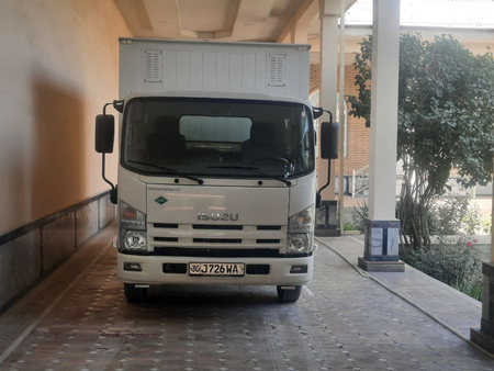 Арзон нархда Isuzu NPR 2021