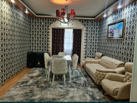 Яккасарай 1/4/5  балкон  пл.39кв