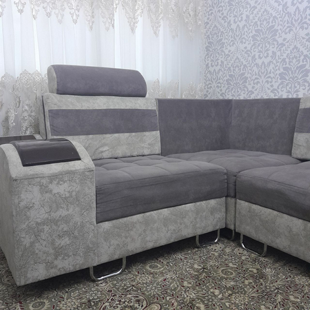 Срочно продаётся уголок