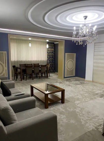 Сотилади Чиланзар Е квартал 4//4//4 140м2 ор. Мечеть Новза