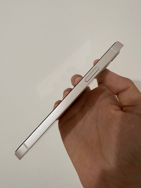 Iphone 12  sotiladi srochni