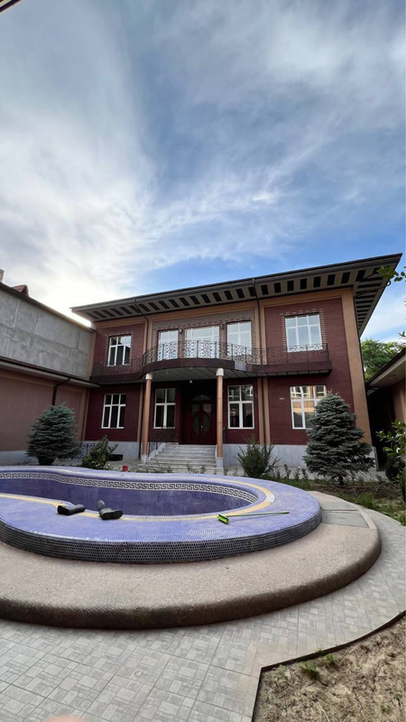 Сдается Дом В Центре ! 3,200$