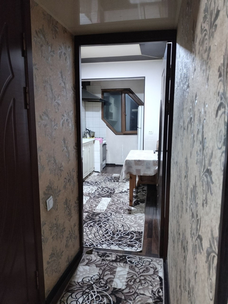 Chilonzor 16 kv andalus orqasi 3 xonali  550$ qizlar oilaga srochni