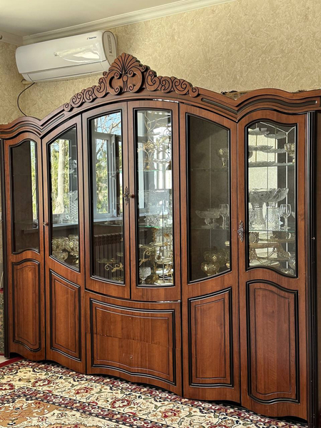 Сервант сатылады