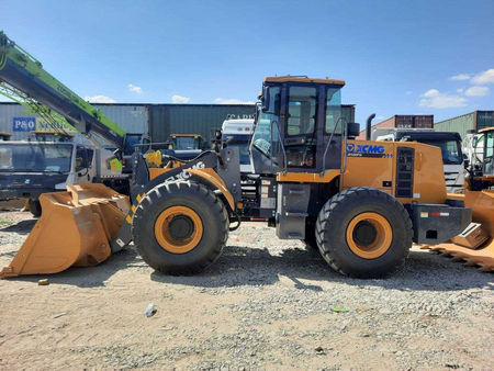 ФРОНТАЛ ПОГРУЗЧИК XCMG   LW 500 FN  джойстик 3 куб