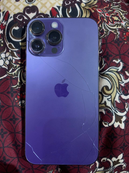 Iphone xr с корпусом 14