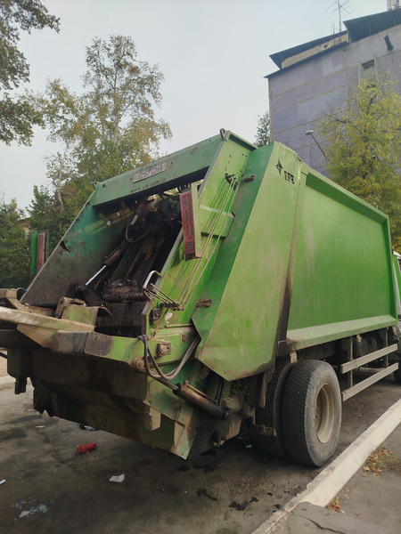 Man cla 16.220 mator shakman salyarkada balonlari  yaxshi xolatda