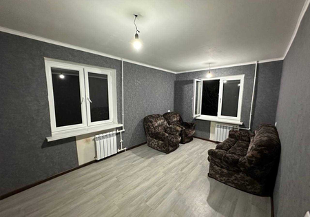 Новомосковская 2/5/5 кирпич 42м²