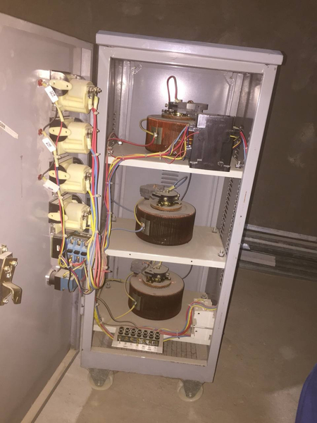 Elektro transformator sotiladi