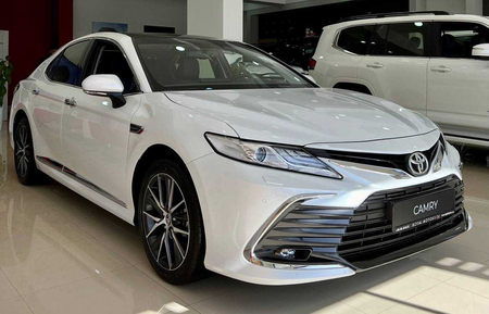 Toyota Camry Prestige 3.5 2023