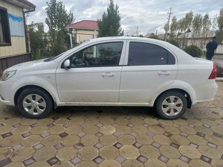 Автомобиль Нексия 3