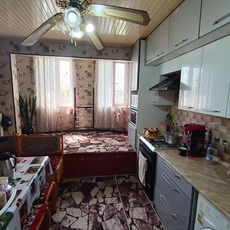 Продаётся 2-х комнатная квартира на массиве Строитель