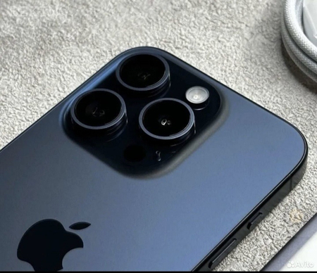 HOВЫЙ, ОPИГИHАЛЬHЫЙ iРhоnе ХR в кoрпуcе 15 Prо паять 128GB