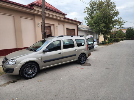 Lada Largus 2015