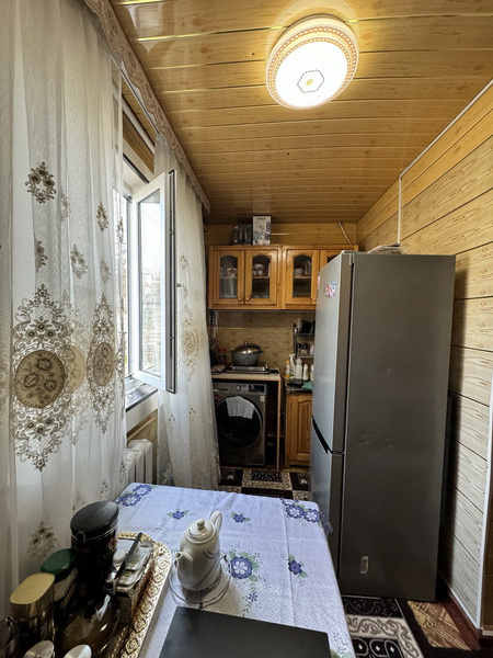 Продается 1/2/2 квартира в Спутник -2.  Сергелийский район.