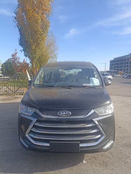 JAC M4 rifene miniven 9kishilik B kategoriya prava bilan xaydash mumki