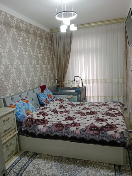 Golden House уйи
