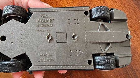 Ягуар Xj220. Масштаб 1:24