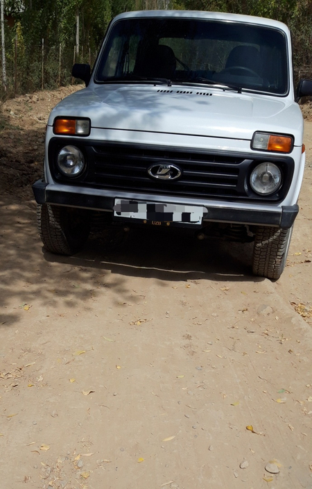 Lada Niva Sotiladi