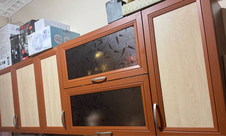 Срочно продается кухонный прочный мебел