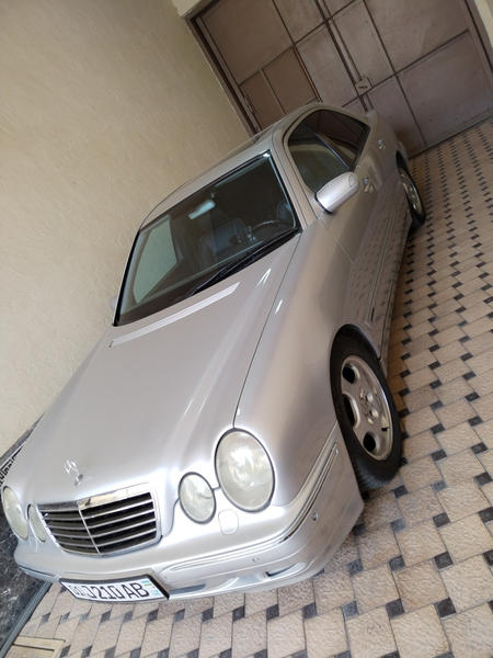 Мерседес 210. Авангард.