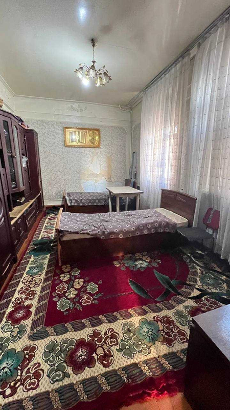 Продается квартира 3/2/3. Шота Руставели. Аския базар