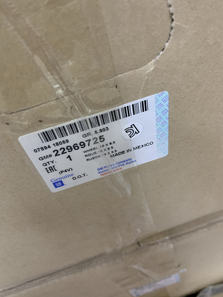 Malibu original yangi diska sotiladi. R19