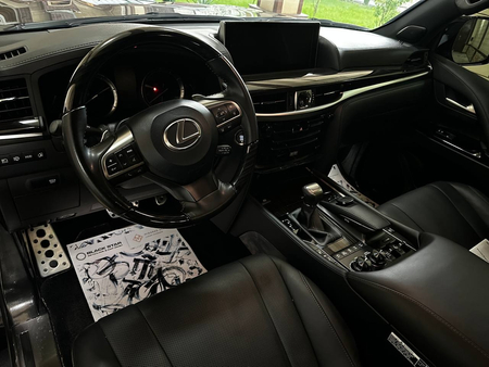 Продаётся: Lexus LX 570