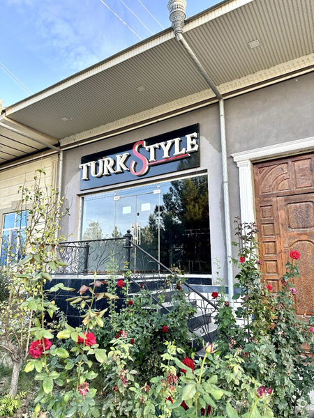 Tayor kiyim magazin arendaga beriladi