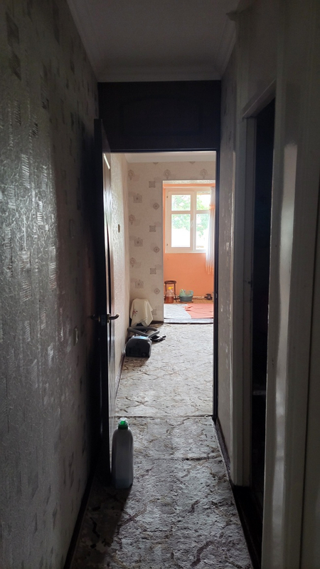 Продаётся трёхкомнатная квартира