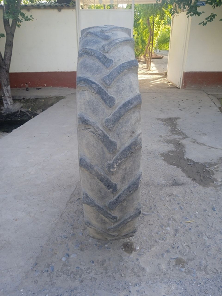 T28 traktori uchun balonlar