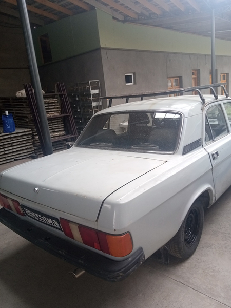 Volga 31029 yil 1994 gaz 100 li chayka most
