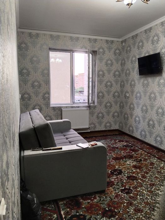 Сдаётся 1 комнатная возле Сергели метро