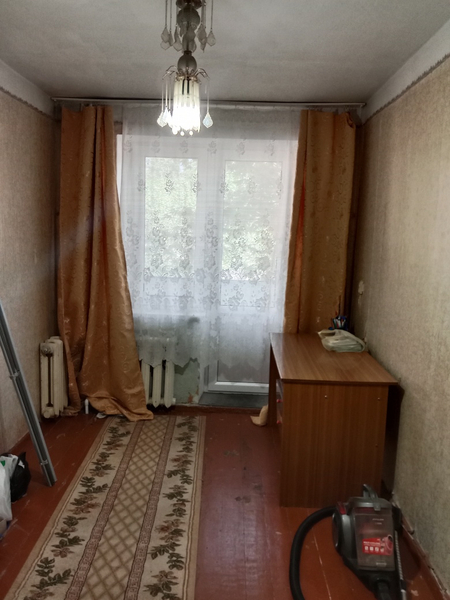 Продаётся 4-х комнатная квартира