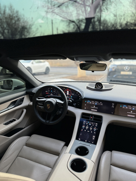 Porsche Taycan 4S