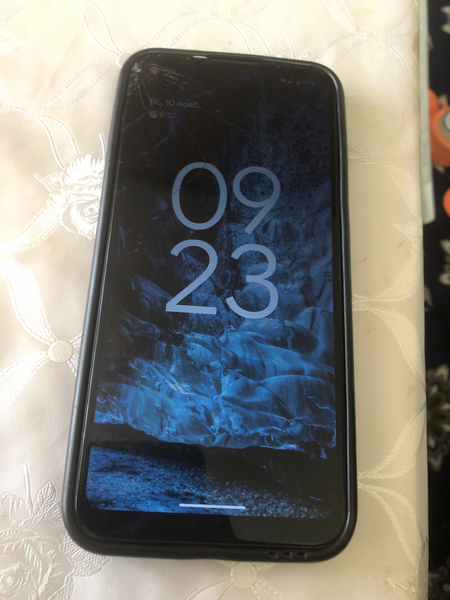 Samsung A11 xotira 32/2
