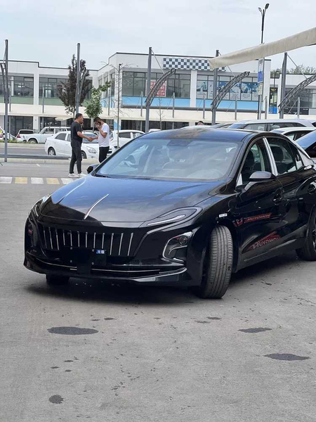 Honghi EQM 5  Luxury
