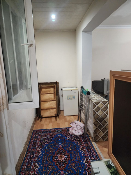 Аренда Юнусабад 15-кв 1*2/2/4 оилага ёки кизларга, болларга берилади