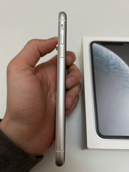 iPhone Xr 64 76%
