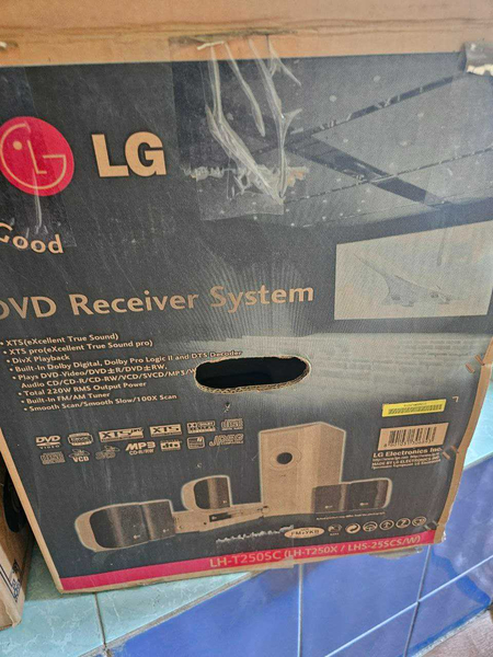 Домашний конотеатр караоке фирменный LG