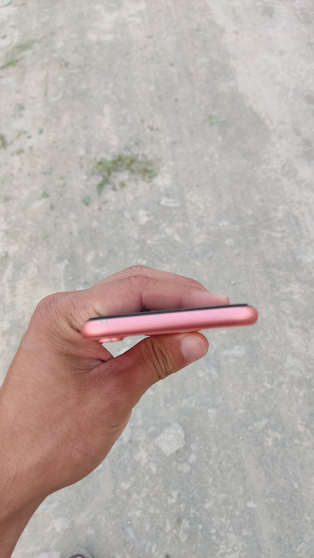 Iphone Xr почти новый