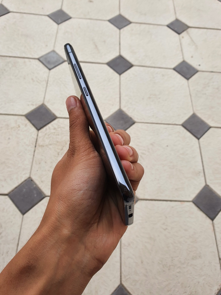 Samsung Galaxy A90 5G. Snapdragon 855. OzU 6/128 GB. Garantya beriladi