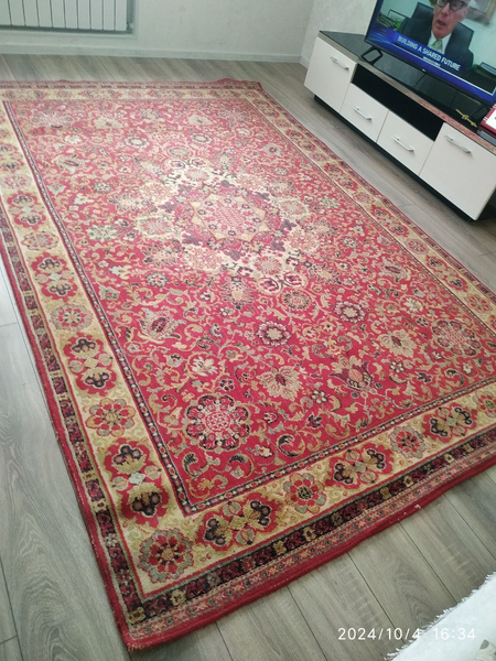 Продам шерстяной ковер.
