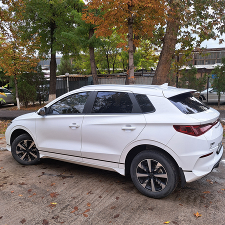 BYD E2 electo sotiladi