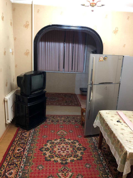 Аренда 4 -х  комнатные квартира банковский на Чизельном массиве