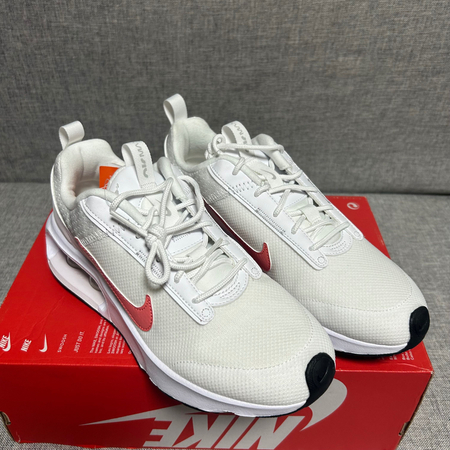 Кроссовки Nike Air max intrl женский  US9, 40.5 размер.
(Оригинал).