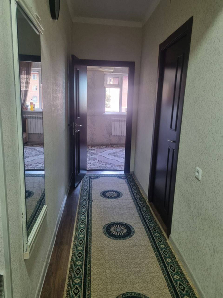 .Продам 3комнатную 2этаж 60м2 разделный санузел тоже Сергели 7А 61000$