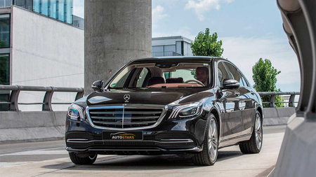 Tõy Raddom marosimlari, turizm,aeroport, mercedes,v class rolls-royce