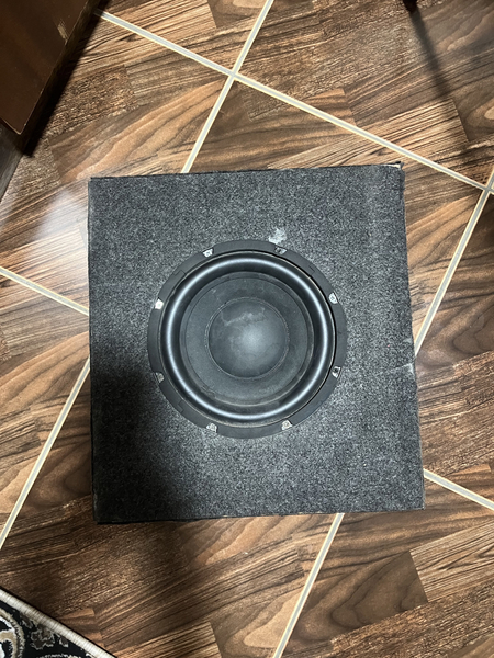 Subwoofer matiz sparklani zapaska orniga zor tushadi